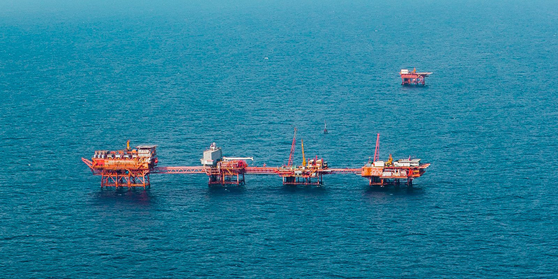 Orsted teams up with Repsol, Equinor with Naturgy, to develop offshore ...